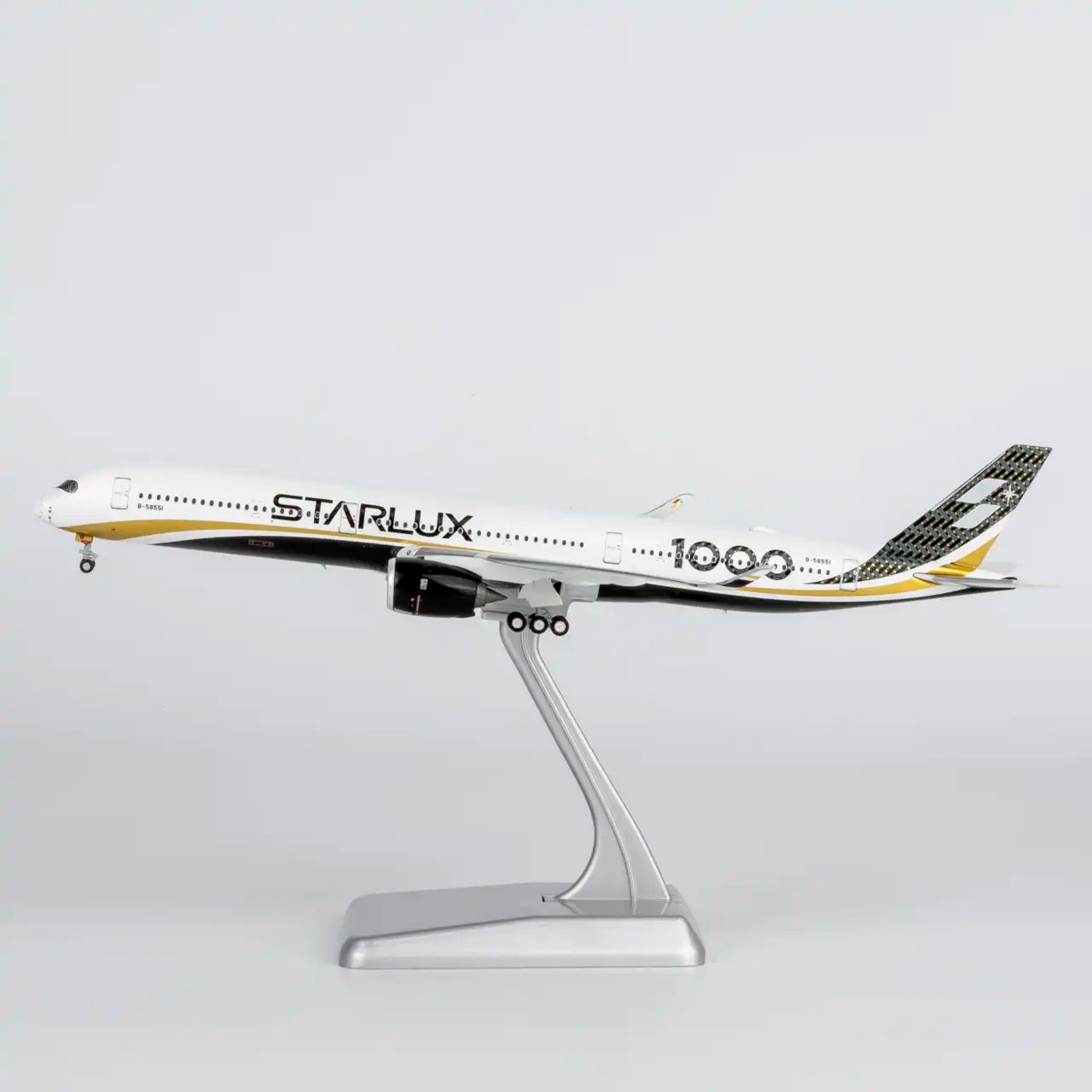 NG Models ULTIMATE 1:400 Starlux Airlines Airbus A350-1000 B-58551 "Ca ...